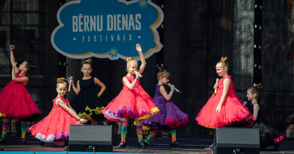 Foto: krāšņi aizvadīts Bērnu dienas festivāls 2025 | Mammamuntetiem.lv