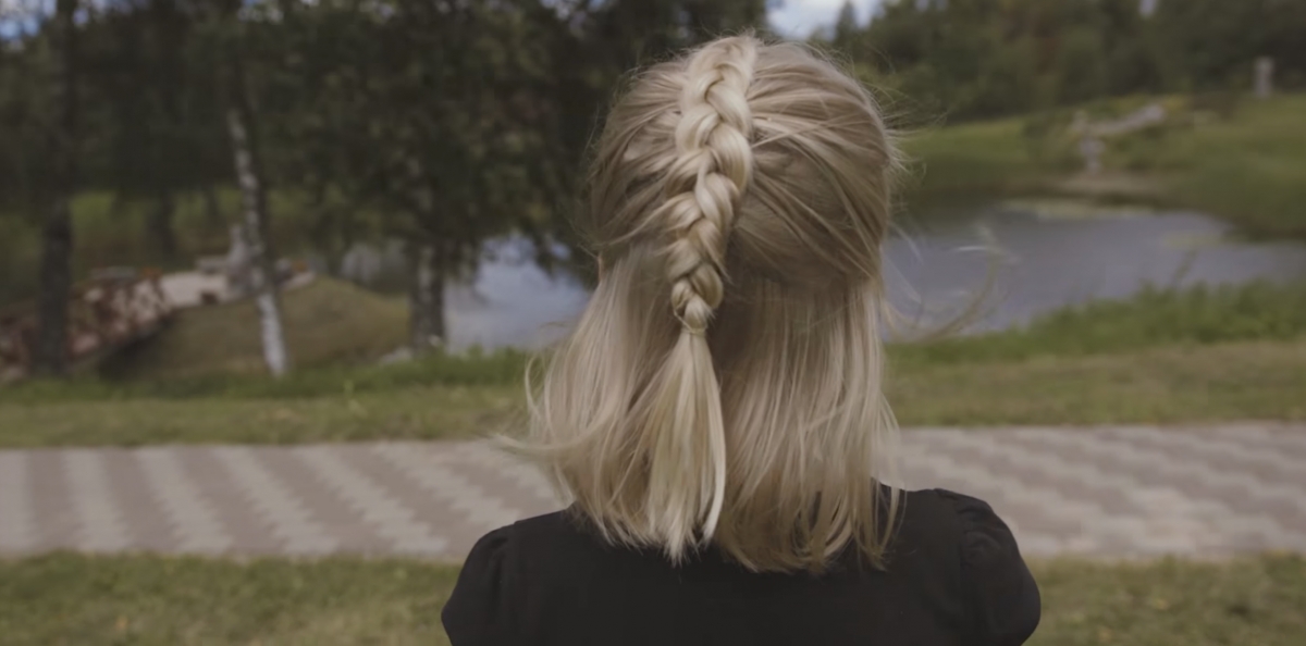 6 idejas, kā skaisti un ātri sapīt bizes meitenēm - VIDEO ...