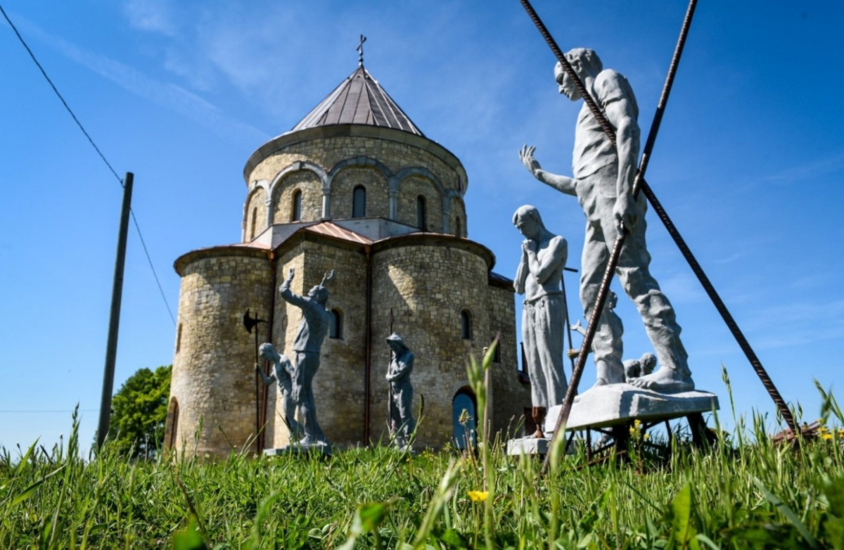 Sūdzību par Bruknas kopienā notiekošo uzrakstījis kāds pusaudzis, kurš ...